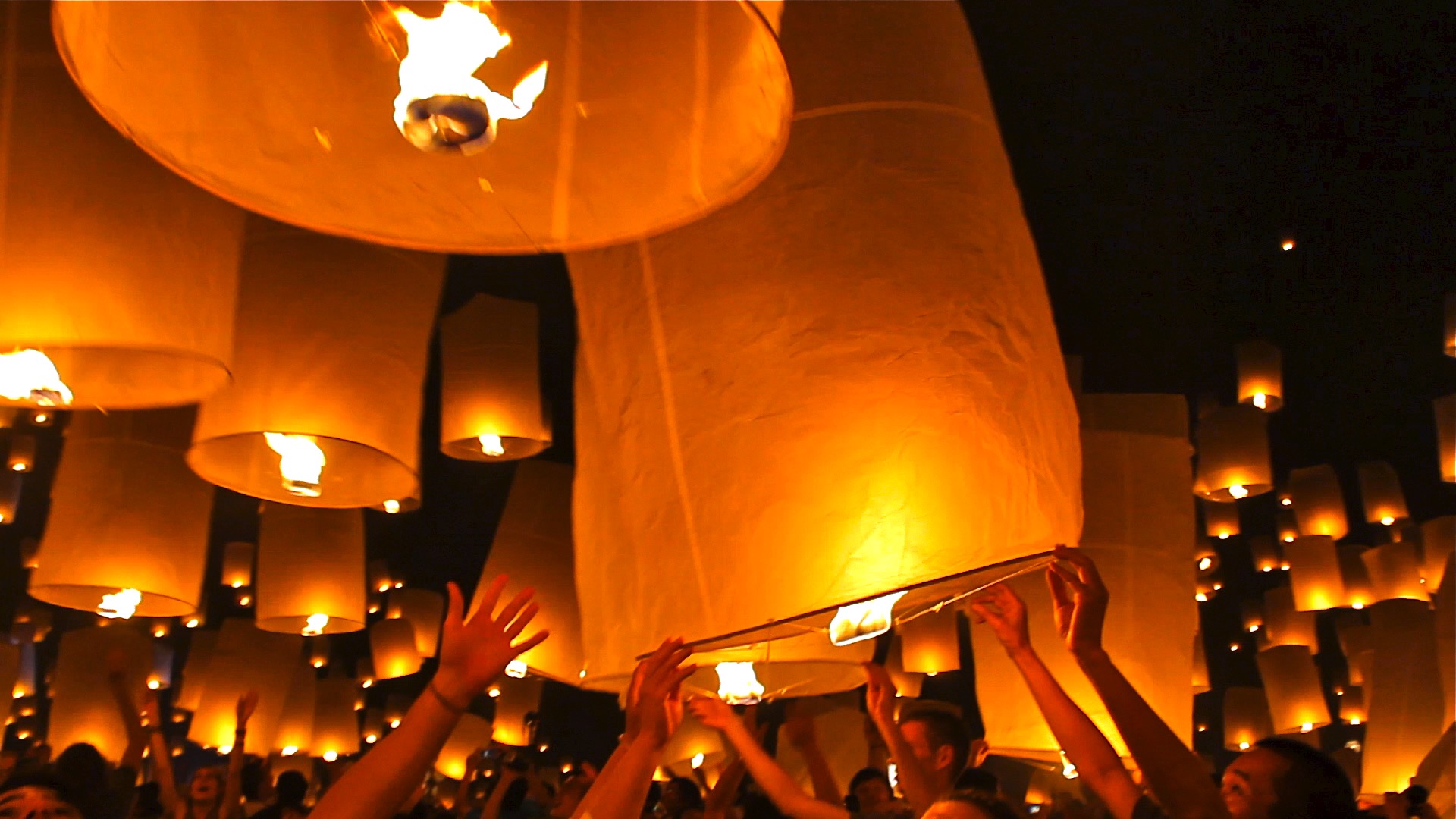 7 reasons to celebrate Yee Peng - Chiang Mai Citylife