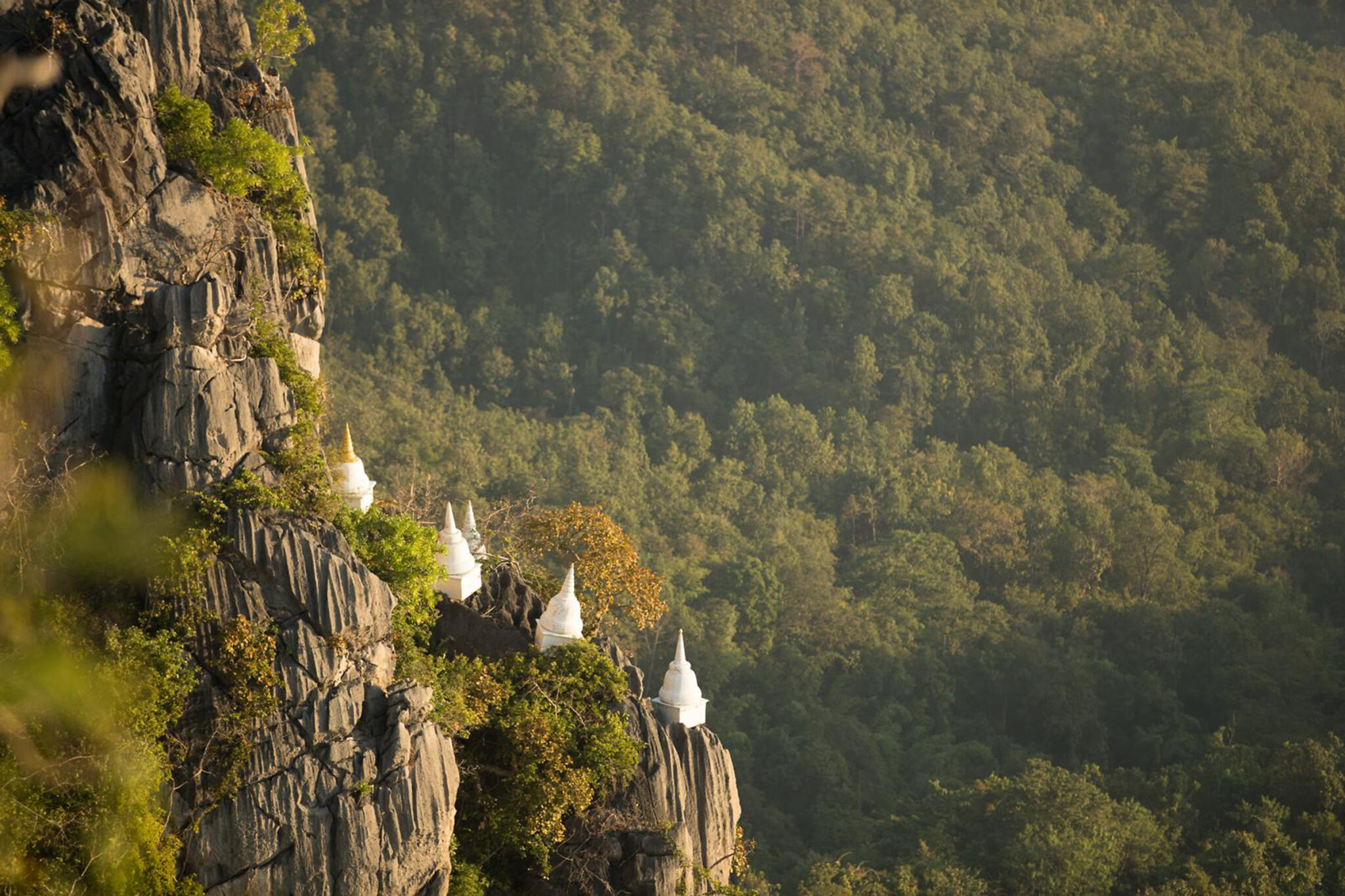 Official tourist & travel information for Lamphun Province from TAT