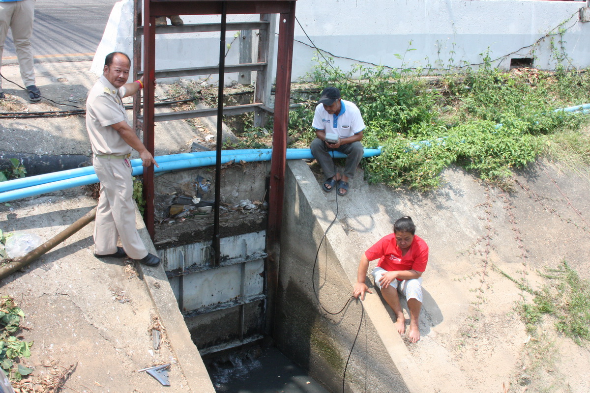 Wastewater Smuggled Into Chiang Mai Moat Water Source - Chiang Mai ...
