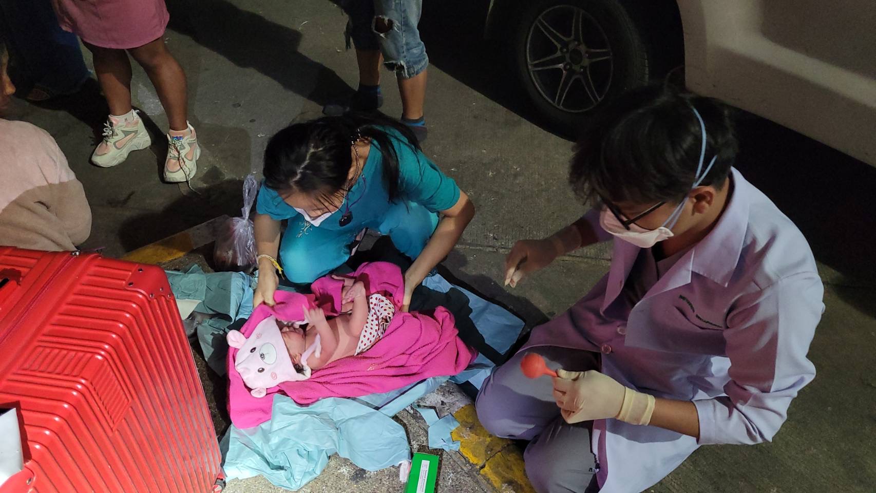 Burmese baby born on bus as I reached Chiang Mai - Chiang Mai Citylife ...